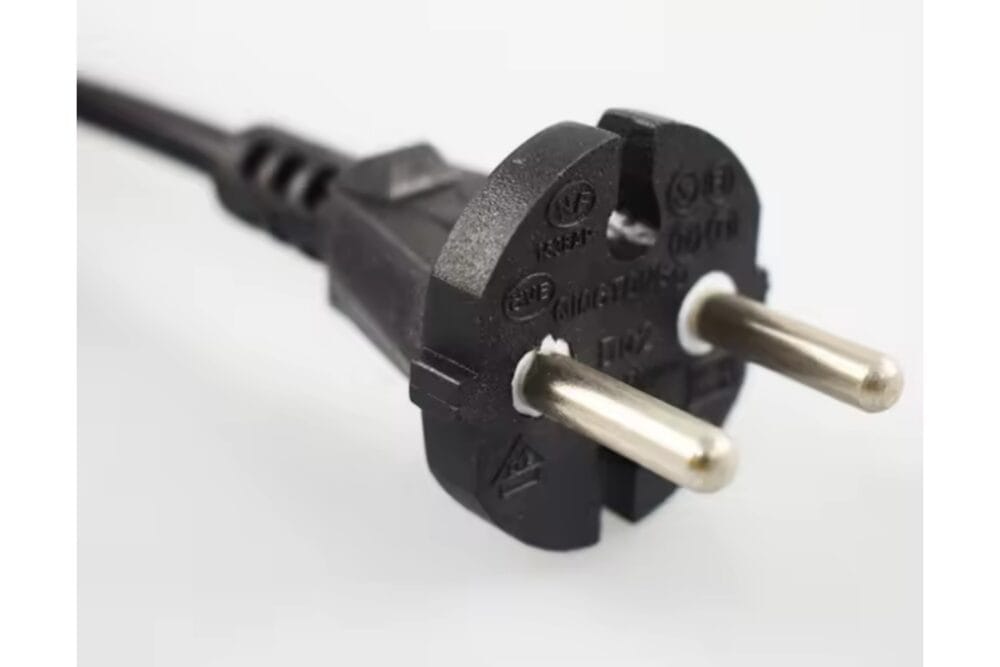 Cheap China Custom Mold Manufacturer Plastic and Rubber Injection Mold ...