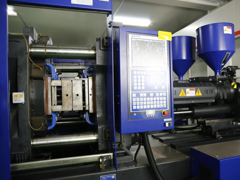 Injection Molding | Precision Mold Company| Total Manufacturing ...